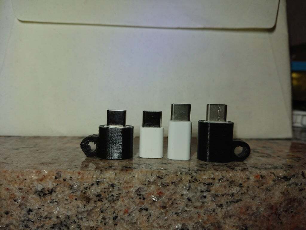 💾 USB C to USB micro Keychain Adapter Mini・Fichier STL Gratuit pour ・Cults